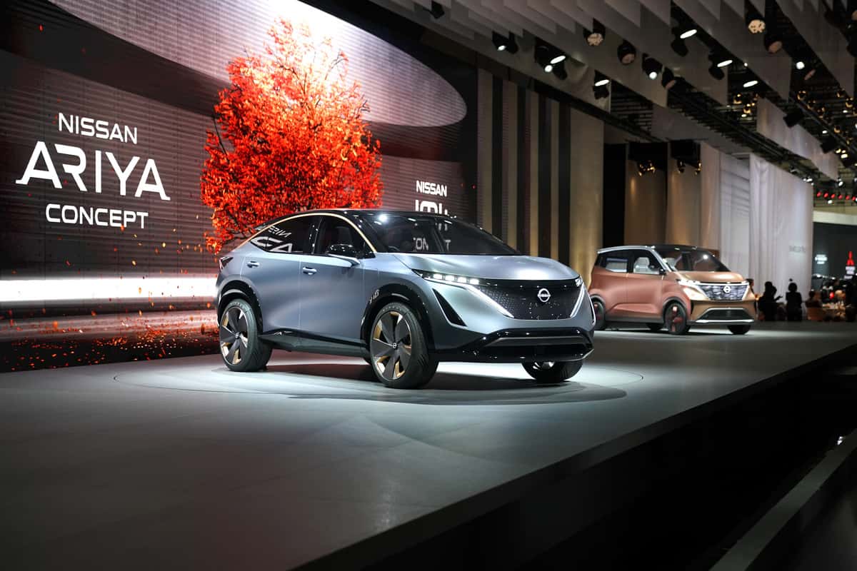 Draw the Line: The men (and women) who would be king | ClassicCars.com ...