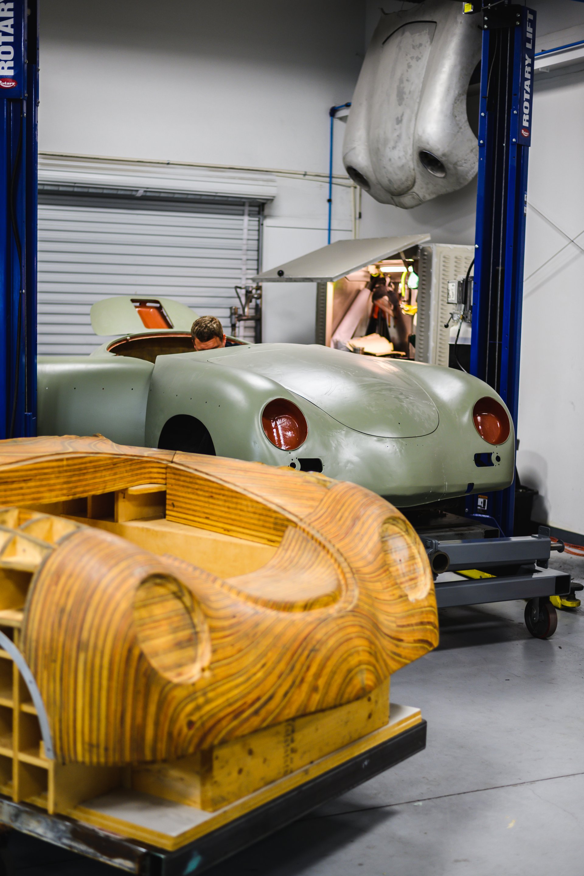 How to decide where to take your car for restoration