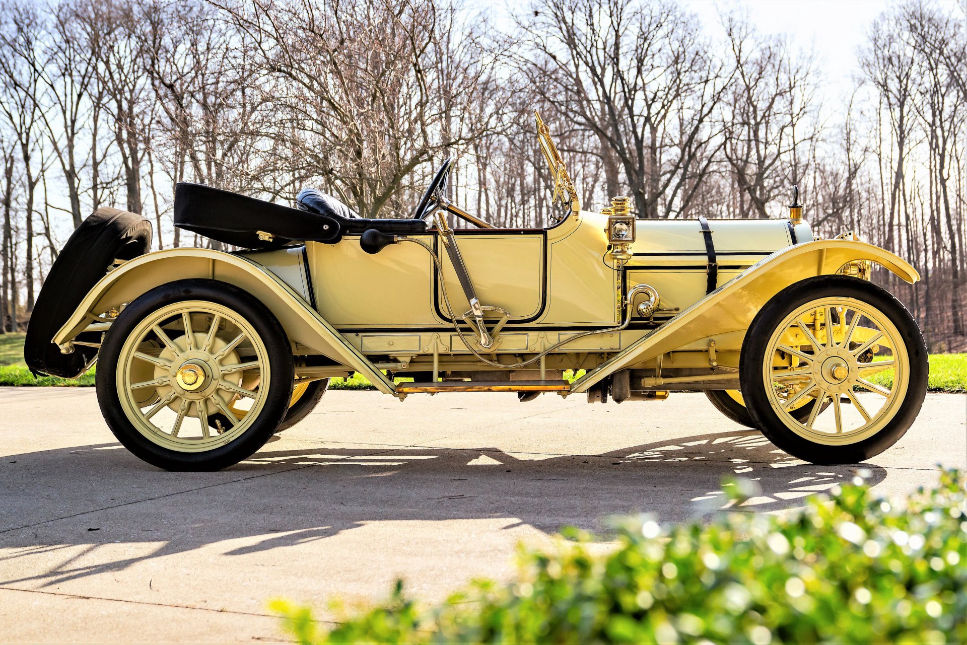 Bonhams’ scores $20 million, 90 percent sales rate at Amelia auction