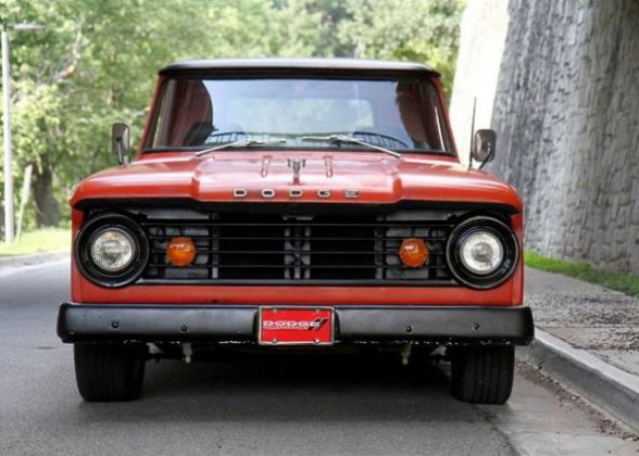 Pick of the Day: ’67 Dodge D100 pickup, thoroughly redone