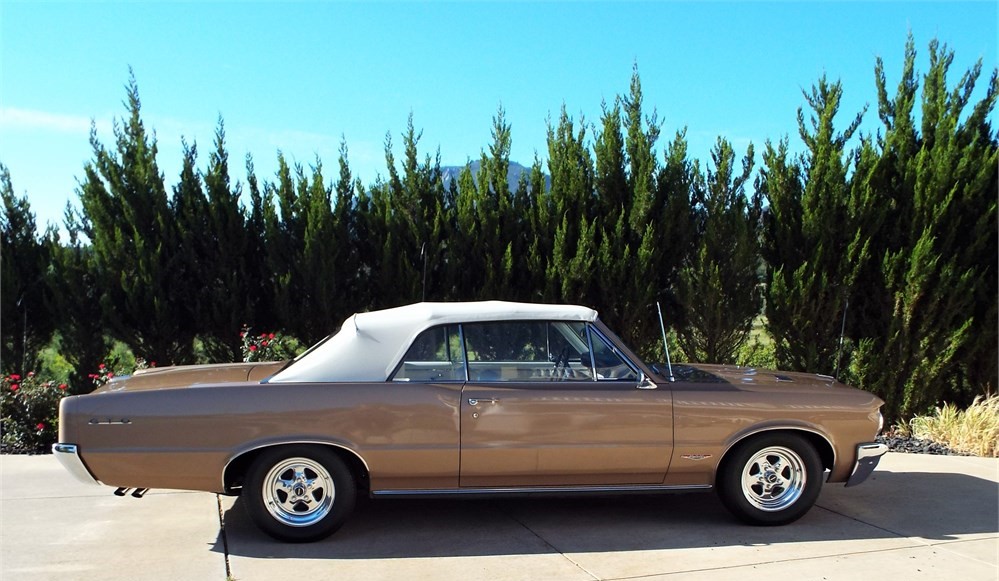 1964-pontiac-gto-convertible-profile | ClassicCars.com Journal