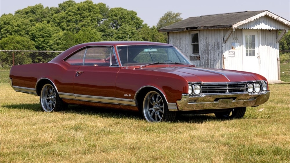 AutoHunter Spotlight: 1966 Oldsmobile Delta 88 Holiday Coupe ...