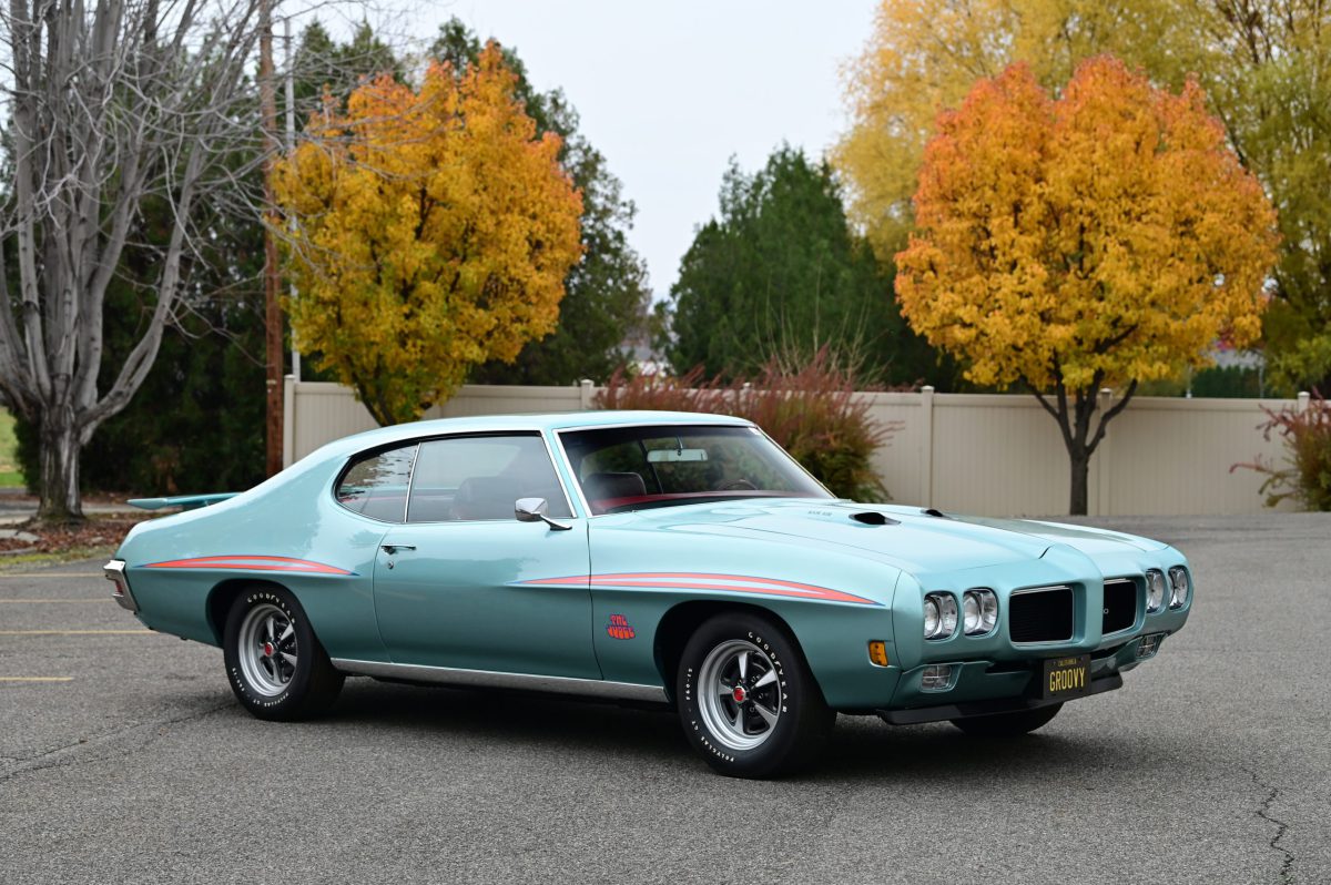 Two Spectacular 1970 GTO Judges at Barrett-Jackson Scottsdale ...