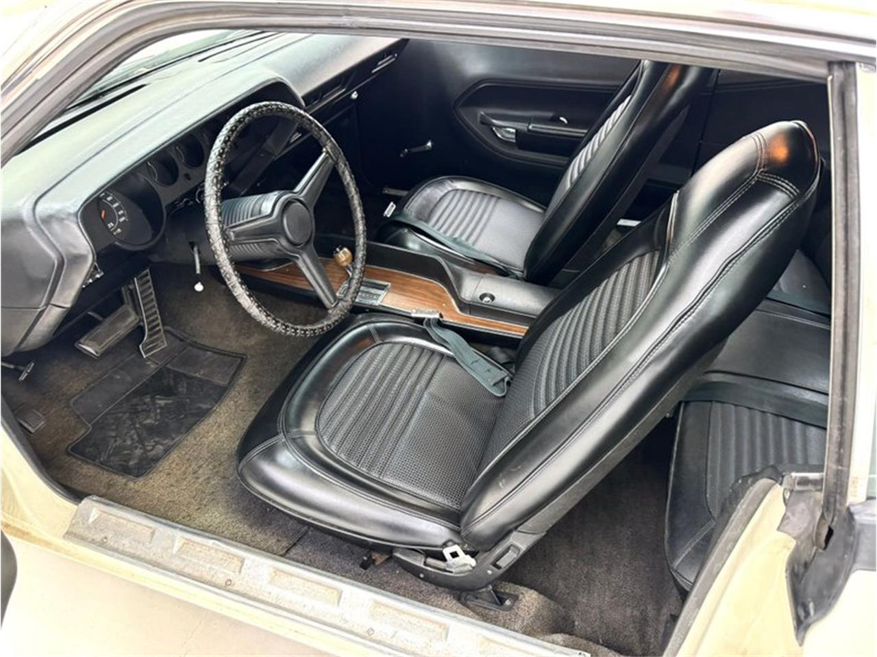 Plymouth Barracuda 1970 Interior 1970 Plymouth Barracuda Muscle Car